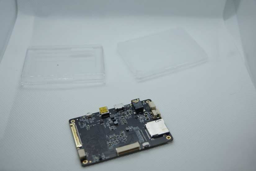 ClockworkPi Review: The ClockworkPi GameShell is a Fun DIY Gameboy