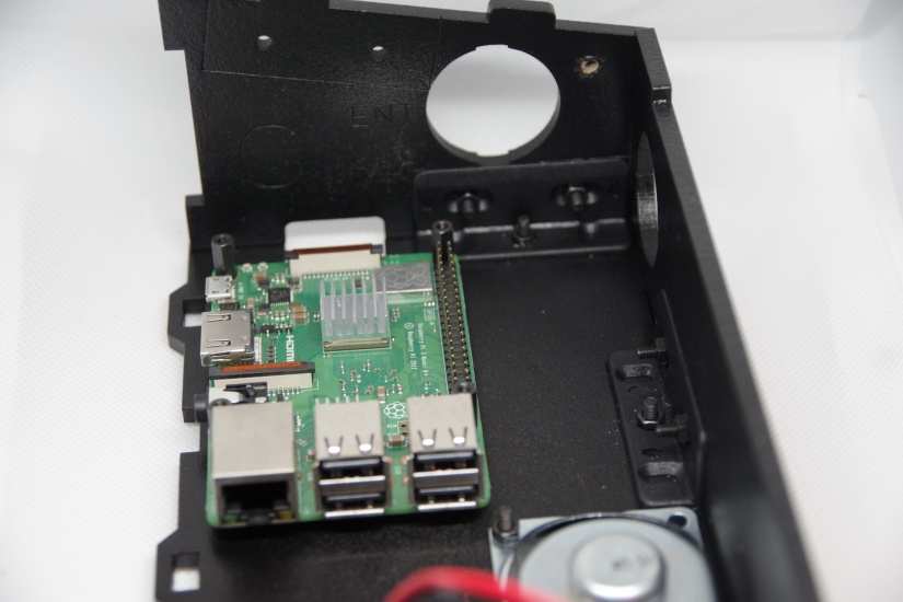 Pimoroni Picade Console Review and Tutorial: A Plug-and-Play Picade