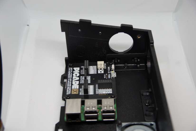 Pimoroni Picade Console Review and Tutorial: A Plug-and-Play Picade