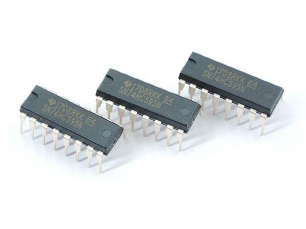 74hc595 Shift Register - 3 Pack - 450